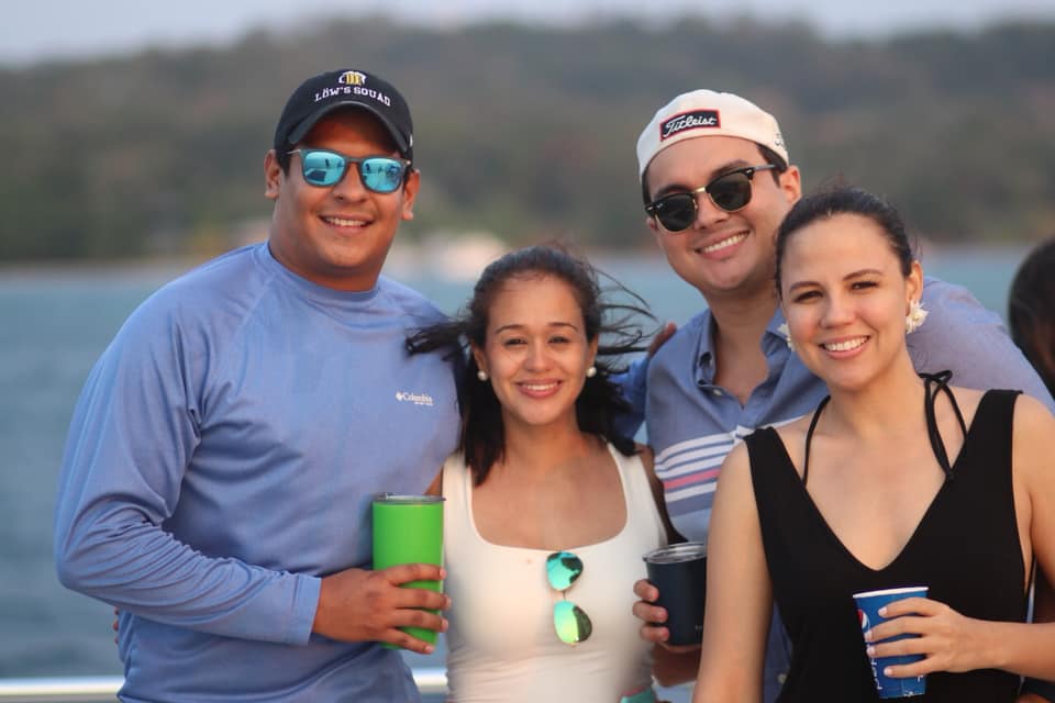 Serenity Sunset Catamaran Lounge & Cruise – Jolly Roger Roatan